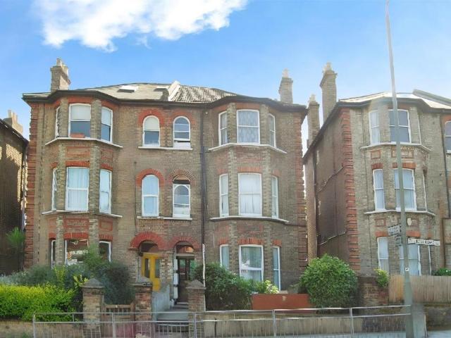 Church Road, Hendon, London NW4 4DU 1 bed flat to rent £1,425 pcm £329 pw