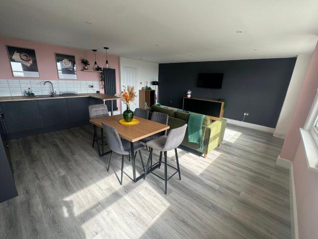 Church Road, Hove BN3, 2 bed flat to rent, £2,200 pcm | PrimeLocation