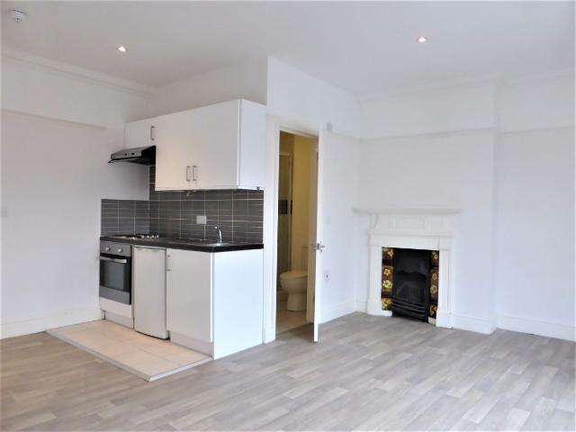 Church Road, Hove BN3, Studio to rent, £875 pcm | PrimeLocation