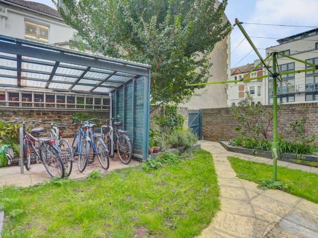 Church Road, Hove BN3, Studio to rent, £1,025 pcm | PrimeLocation