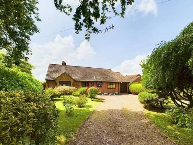 Church Road, Little Ellingham, 3 Bedroom Detached