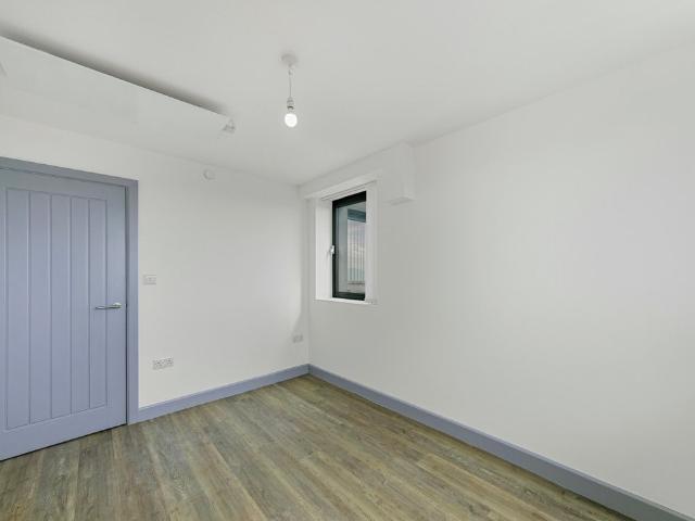 Church Road, Liverpool L22, 3 bed flat to rent, £1,150 pcm | PrimeLocation