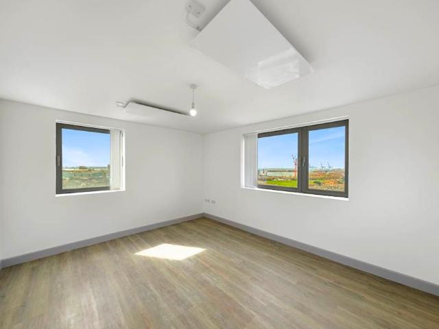 Church Road, Liverpool L22, 3 bed flat to rent, £1,250 pcm | PrimeLocation