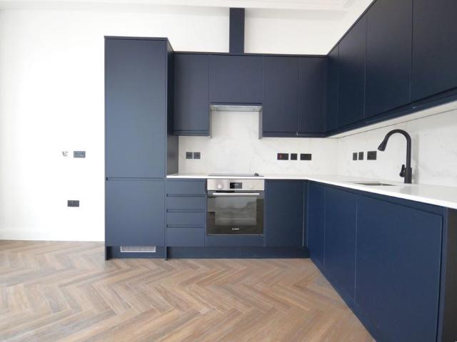 Church Road, London 1 bed flat to rent £1,950 pcm £450 pw