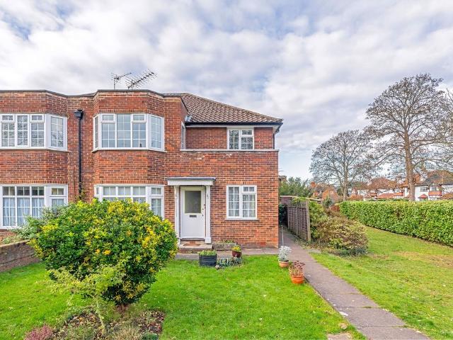Church Road, Long Ditton KT6, 2 bed property to rent, £1,950 pcm | PrimeLocation