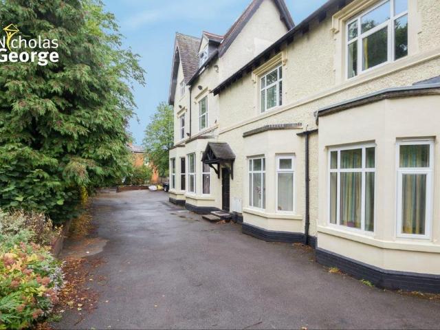 Church Road, Moseley, B13 9EB 2 bed flat to rent £1,050 pcm £242 pw