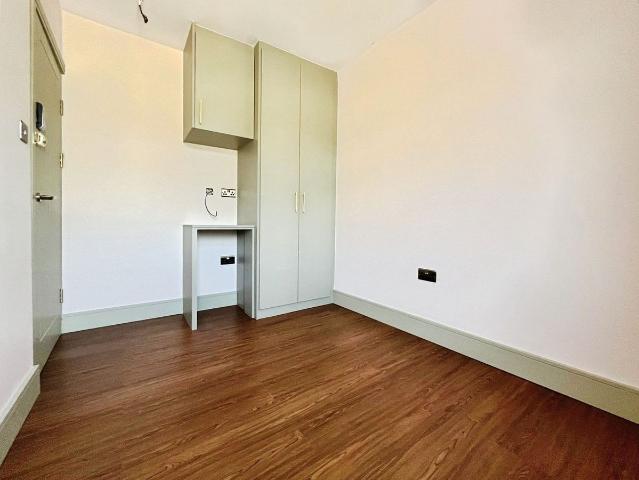 Church Road, Northolt, Middlesex UB5, Room to rent, £800 pcm | PrimeLocation
