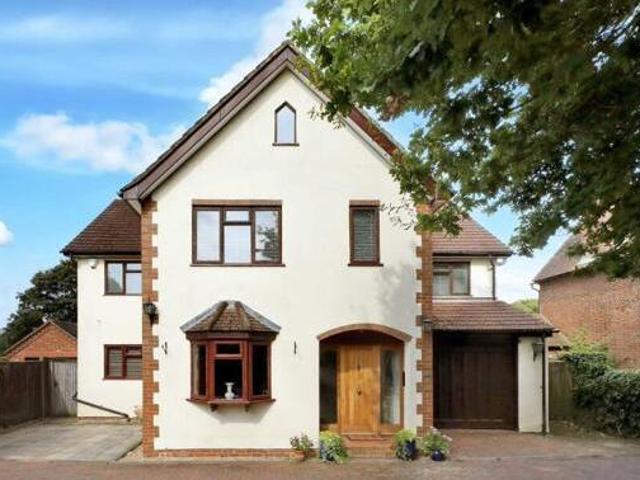 Church Road, Penn, 4 Bedroom Detached