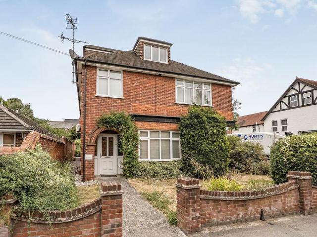 Church Road, Reading RG4 1 bed flat to rent £1,050 pcm £242 pw