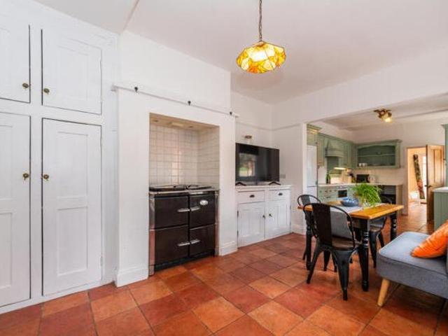 Church Road, Reading, 2 Bedroom Apartment