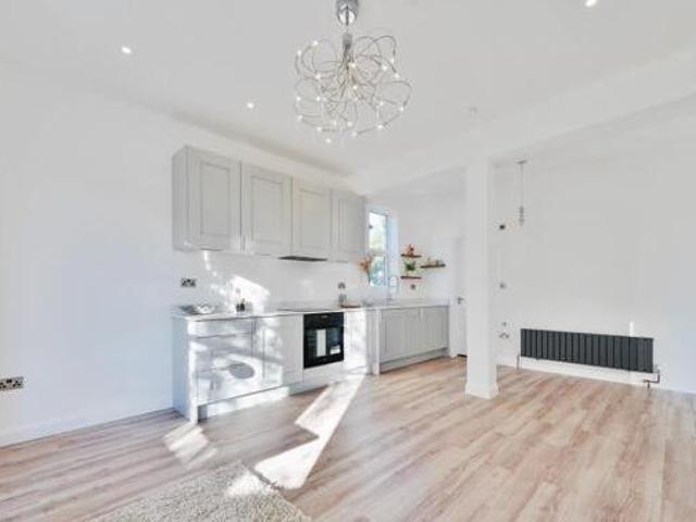 Church Road, Richmond, 2 Bedroom Flat