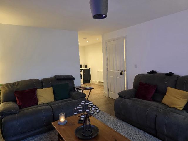 Church Road, Roby, Liverpool L36, 2 bed flat to rent, £1,100 pcm | PrimeLocation