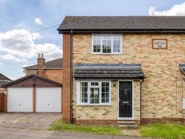 Church Road, Stotfold, 2 Bedroom Semi detached