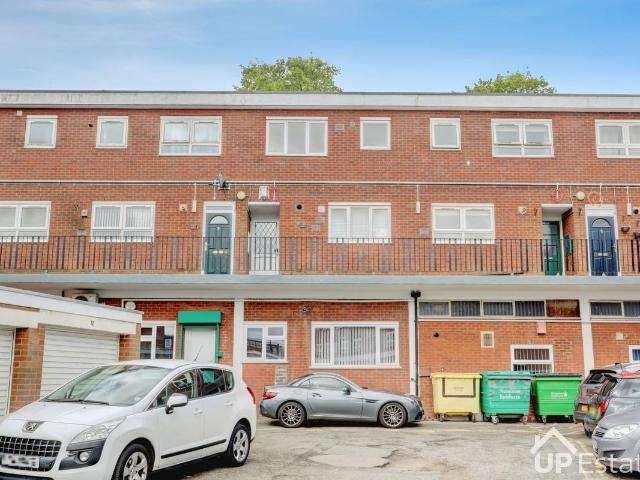 Church Way, Bedworth CV12, 2 bed flat to rent, £900 pcm | PrimeLocation