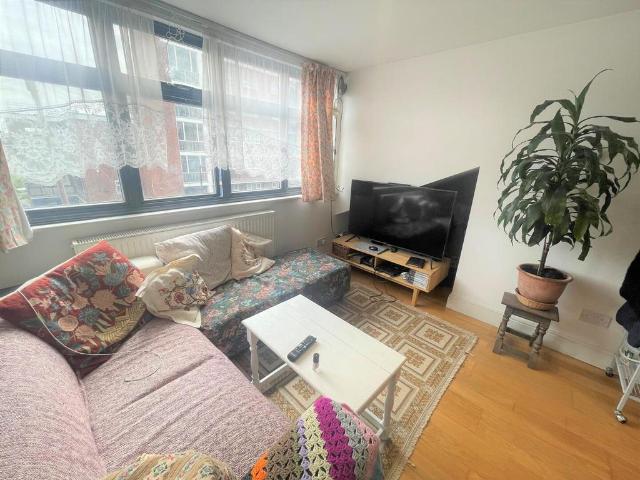 Church Walk, London 1 bed house to rent £1,950 pcm £450 pw