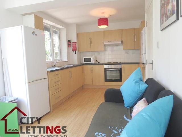 Church View Court 4 bed apartment to rent £1,699 pcm £392 pw
