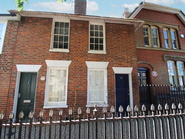 Church Yard, Ashford TN23, 1 bed terraced house to rent, £950 pcm | PrimeLocation