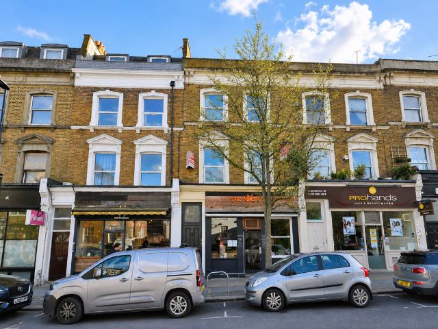 Churchfield Road W3, 1 bed flat to rent, £1,650 pcm | PrimeLocation