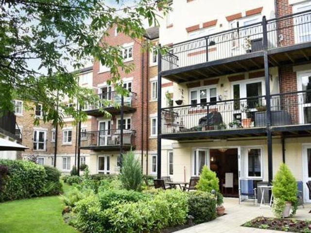 Churchfield Road, Walton on thames, 1 Bedroom Retirement