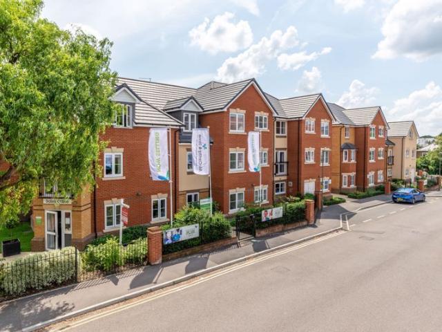 Churchfield Road, Walton On Thames KT12, 1 bed property to rent, £3,850 pcm | PrimeLocation