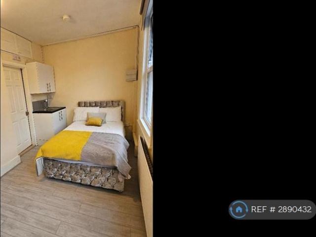Churchfields Road, Beckenham, BR3 Studio to rent £1,050 pcm £242 pw