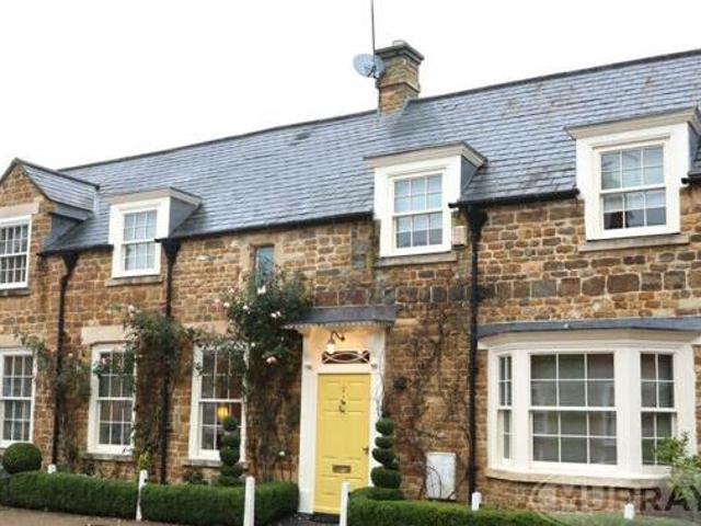Churchgate Court, Braunston, 3 Bedroom Character