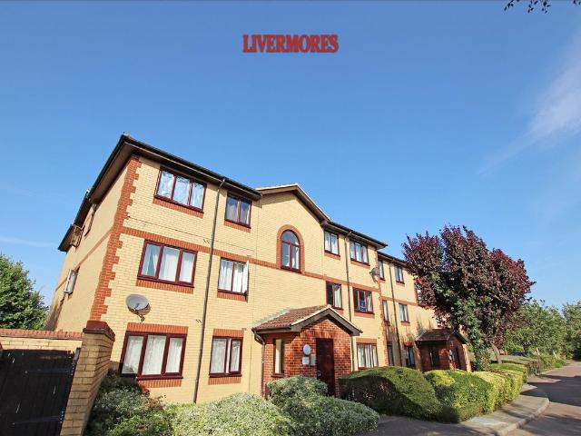 Churchill Close, Dartford DA1, 1 bed flat to rent, £1,200 pcm | PrimeLocation