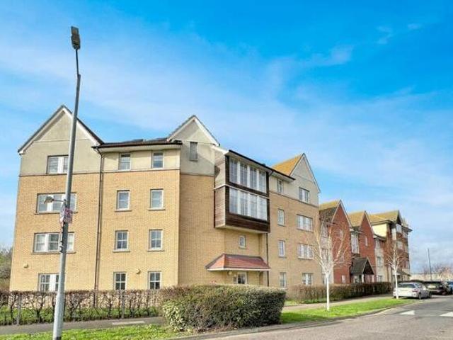 Churchill Avenue, Basildon, 2 Bedroom Apartment