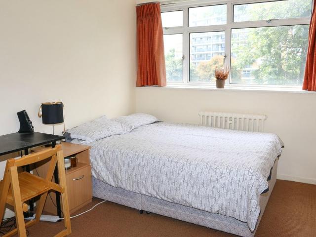 Churchill Gardens, London SW1V, Room to rent, £1,150 pcm | PrimeLocation
