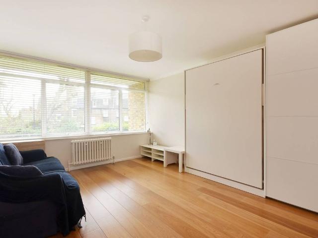 Churchill Gardens, Pimlico, London SW1V, Studio to rent, £2,600 pcm | PrimeLocation