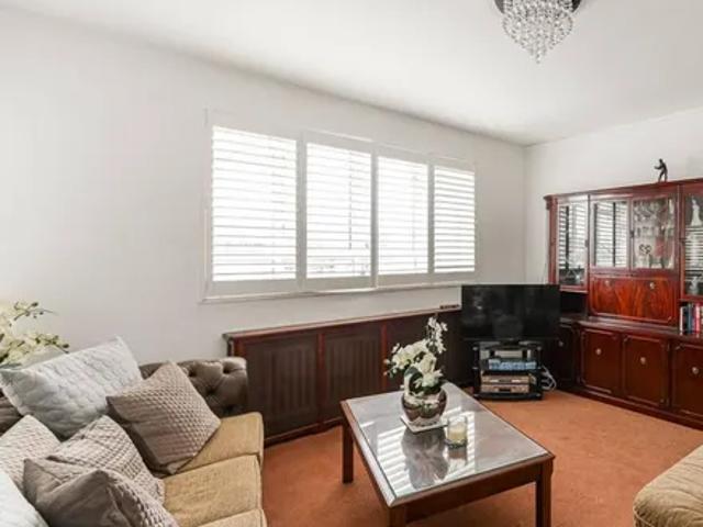 Churchill Gardens Road, London, SW1V 3AQ, United Kingdom | 3 bed apartment for rent #139405300 | Rentberry