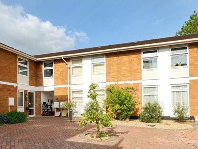 Churchill Drive, Crediton, 1 Bedroom Apartment