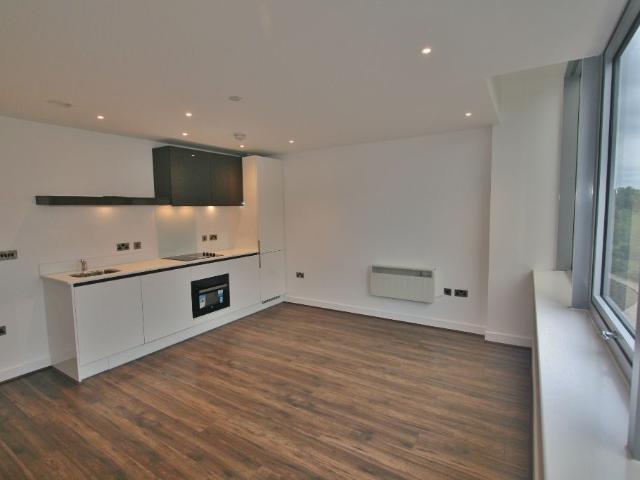Churchill Place, Churchill Way, Basingstoke RG21, 1 bed flat to rent, £1,050 pcm | PrimeLocation
