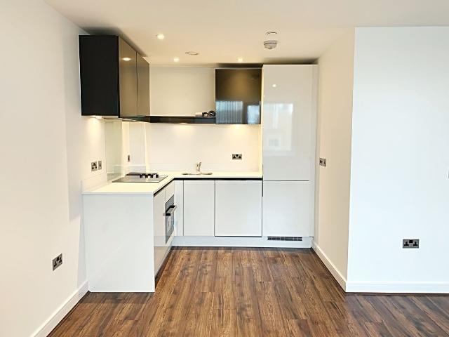 Churchill Place, Churchill Way, Basingstoke RG21, 1 bed flat to rent, £1,125 pcm | PrimeLocation