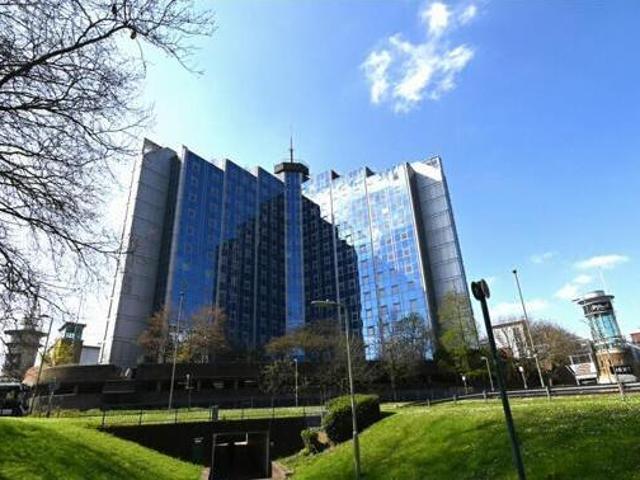 Churchill Place, Basingstoke, Studio Flat For