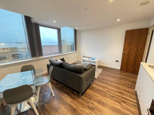 Churchill Place, Basingstoke RG21 1 bed apartment to rent £1,150 pcm £265 pw