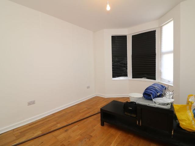 Churchill Road, South Croydon CR2, 4 bed terraced house to rent, £2,500 pcm | PrimeLocation