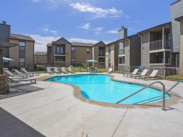 Cimarron Pointe Apts. 3 Bedroom Apartment for Rent at 8301 N Council Rd, Oklahoma City, OK 73132