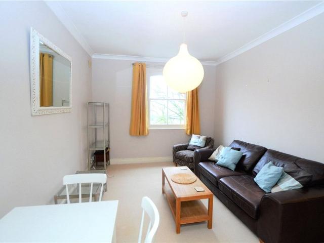Cintra Park, London SE19, 2 bed flat to rent, £1,750 pcm | PrimeLocation