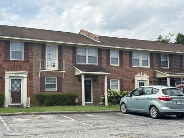 Cinda Leigh Dr Apt F