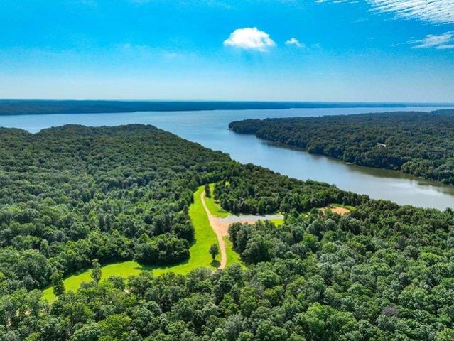 Cindy Dr, Murray, KY 42071