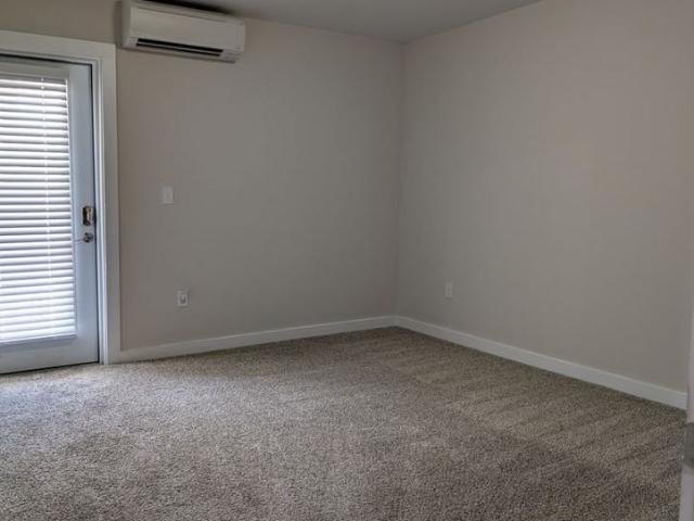Cinema Apartments 2 Bedroom Apartment for Rent at 950 S Hebron Ave, Evansville, IN 47714