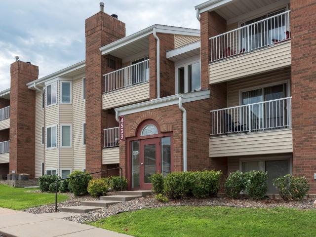 Cinnamon Ridge Apartments