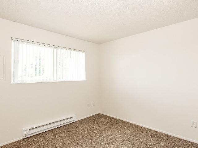Cinnamon Square Apartments 1 Bedroom Apartment for Rent at 13609 Gaffney Ln, Oregon City, OR 97045 Gaffney Lane