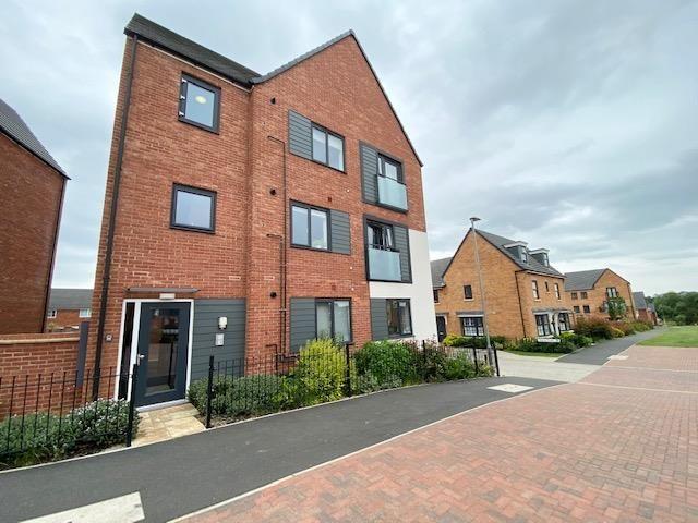 Cicero Crescent, Fairfields, Milton Keynes MK11, 2 bed flat to rent, £1,350 pcm | PrimeLocation