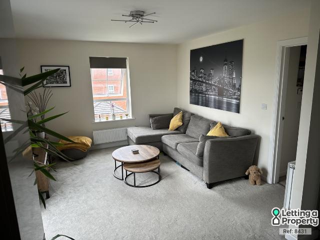 Cicero Crescent, Fairfields, Milton Keynes, Buckinghamshire MK11, 2 bed flat to rent, £1,450 pcm | PrimeLocation