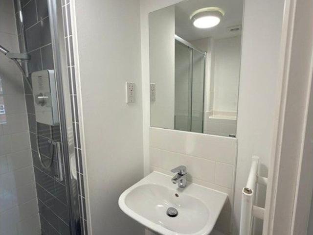 Cicero Crescent, Milton Keynes MK11, 2 bed flat to rent, £1,350 pcm | PrimeLocation