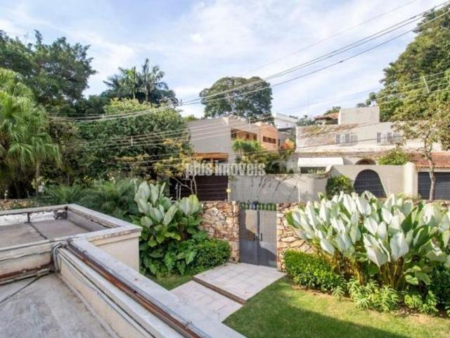 CIDADE JARDIM! 781,M² ÁREA DE TERRENO, 620,0M² ÁREA CONSTRUÍDA, 4 SUÍTES, 4 VAGAS, PISCINA!
