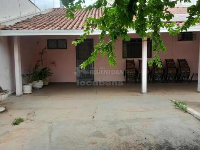Cidade Nova, divisa com Higienópolis: Casa excelente local, 03 dormitorios, 02 banheiros, 360 metros