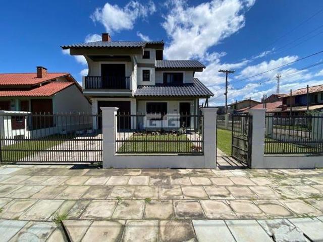 CIDREIRA/RS SOBRADO COM 4 DORMITÓRIOS PARA VENDA!